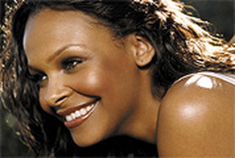 Mumba steals show at film premiere