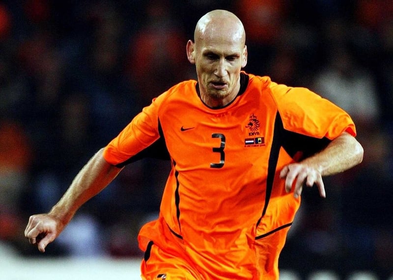 Former Dutch international Stam retires
