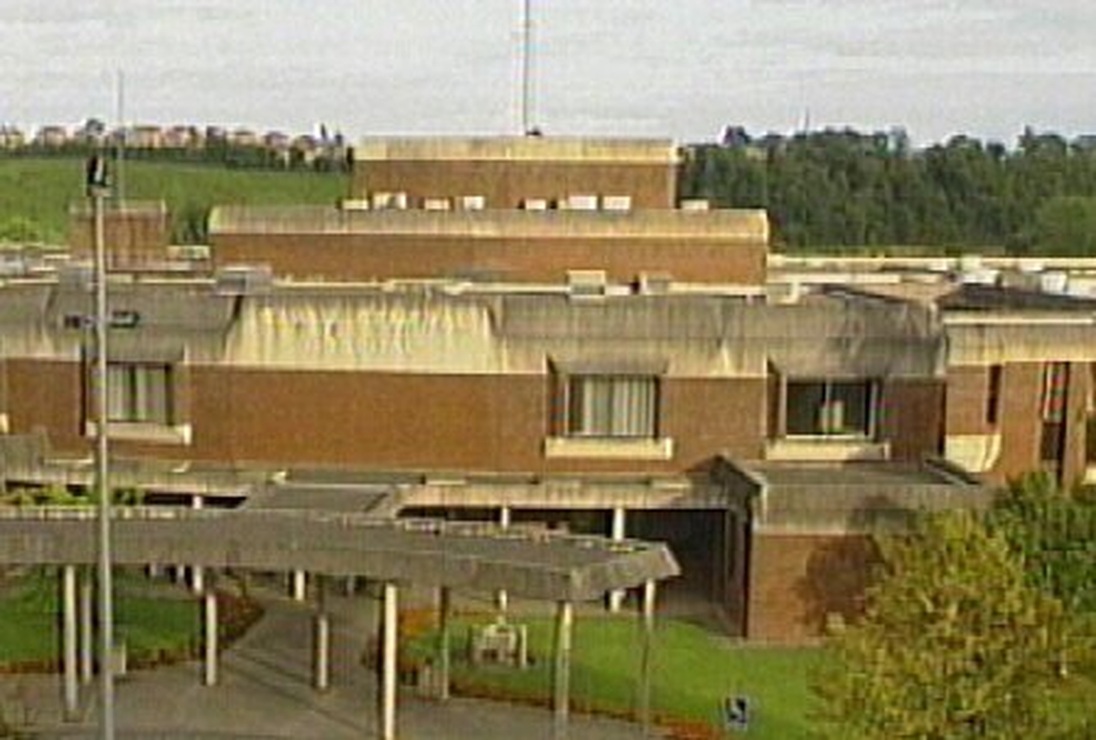 Surgeon resumes work at Cavan hospital