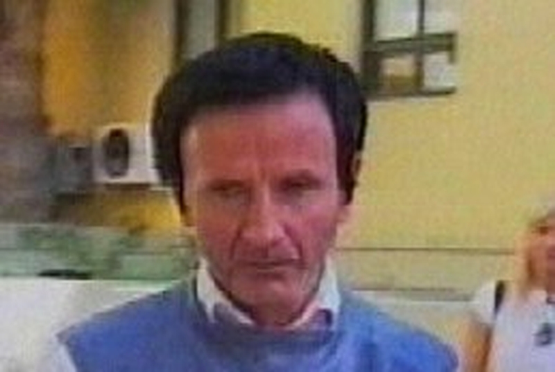 Former priest says sorry for Olympic stunt