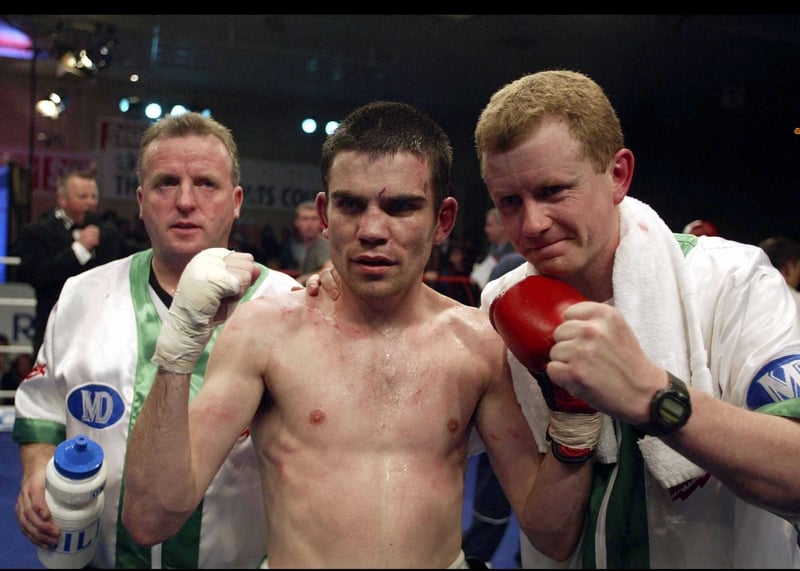 Bernard Dunne wins European boxing title