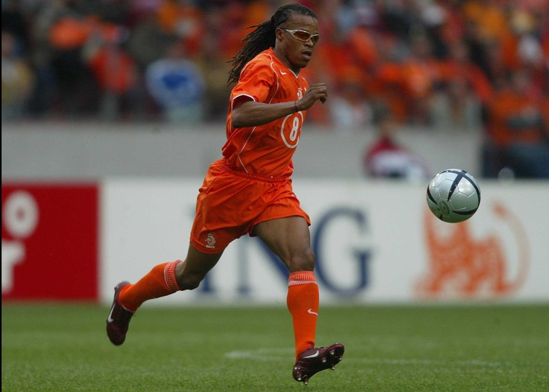 Spurs agree terms for Dutch star Davids