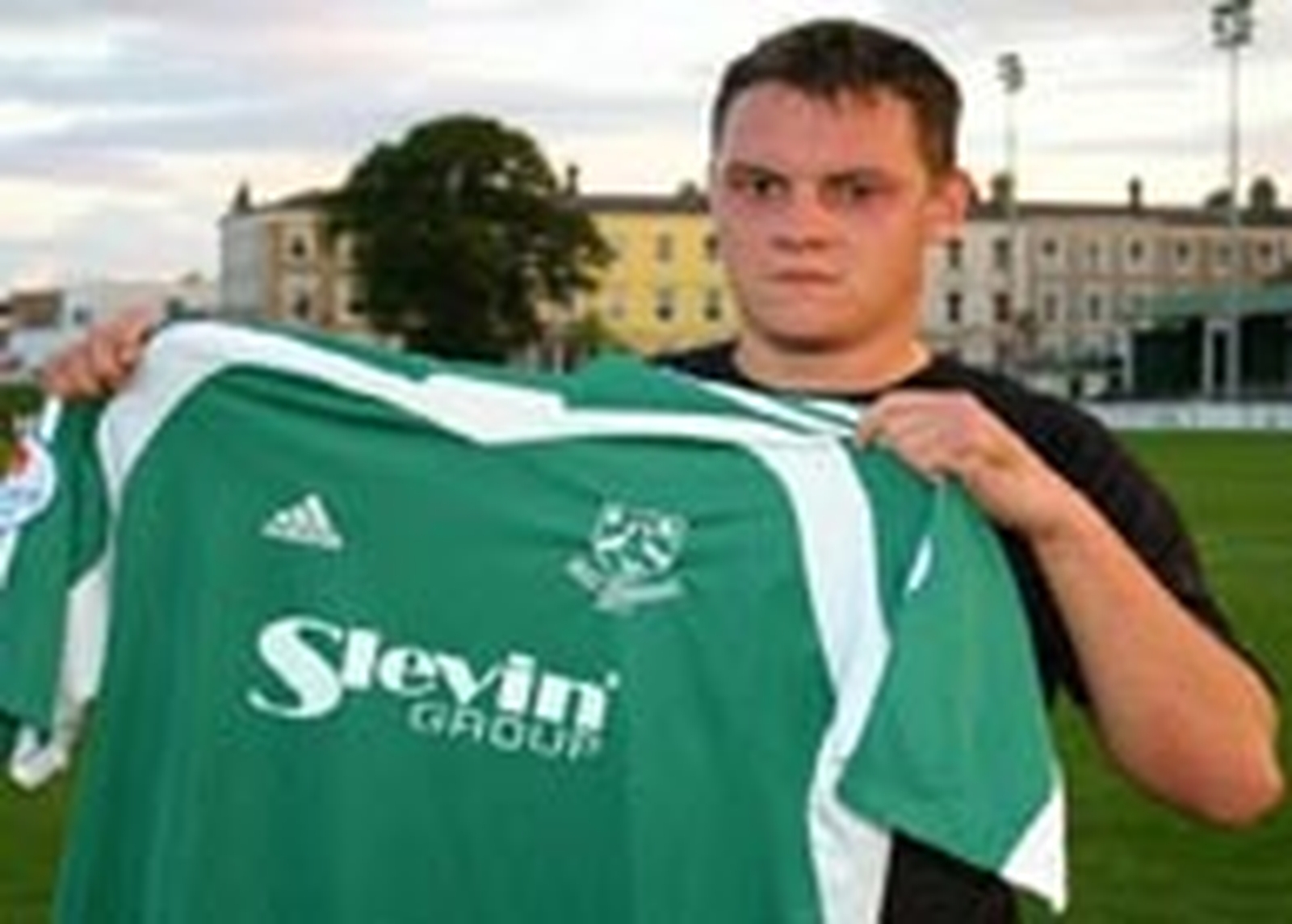 Former Man City player goes to Bray
