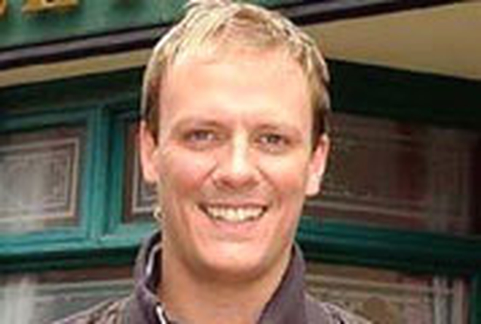 Corrie's Sean set to fall for bodybuilder