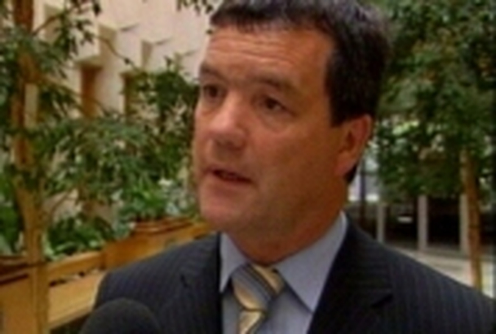 Dempsey launches energy campaign