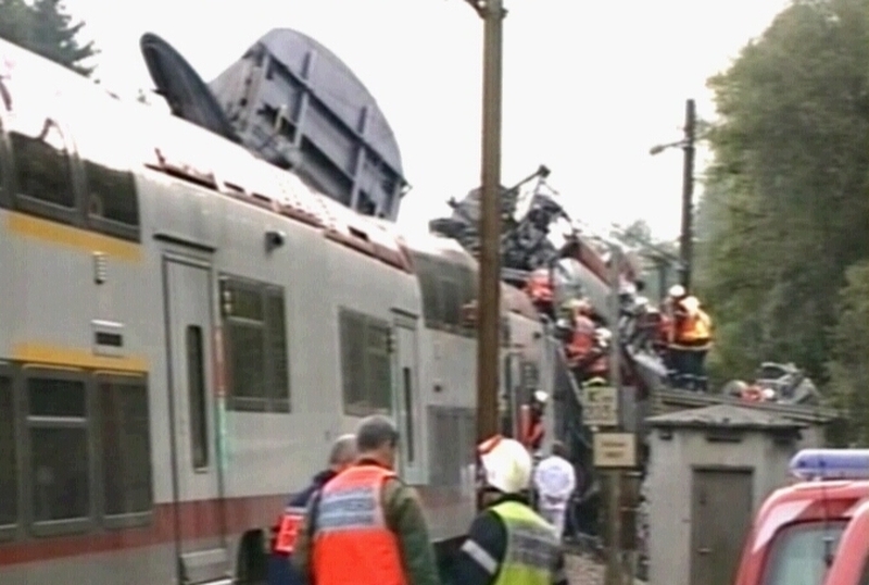 At least 12 dead in French rail crash