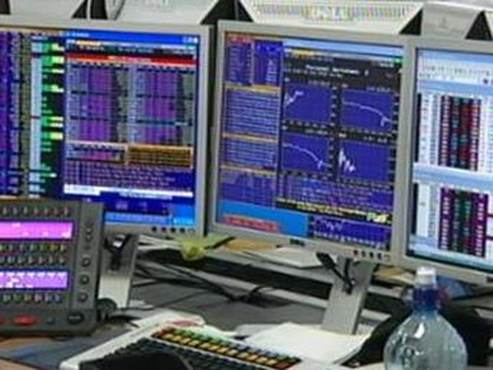 Markets turmoil enters second week