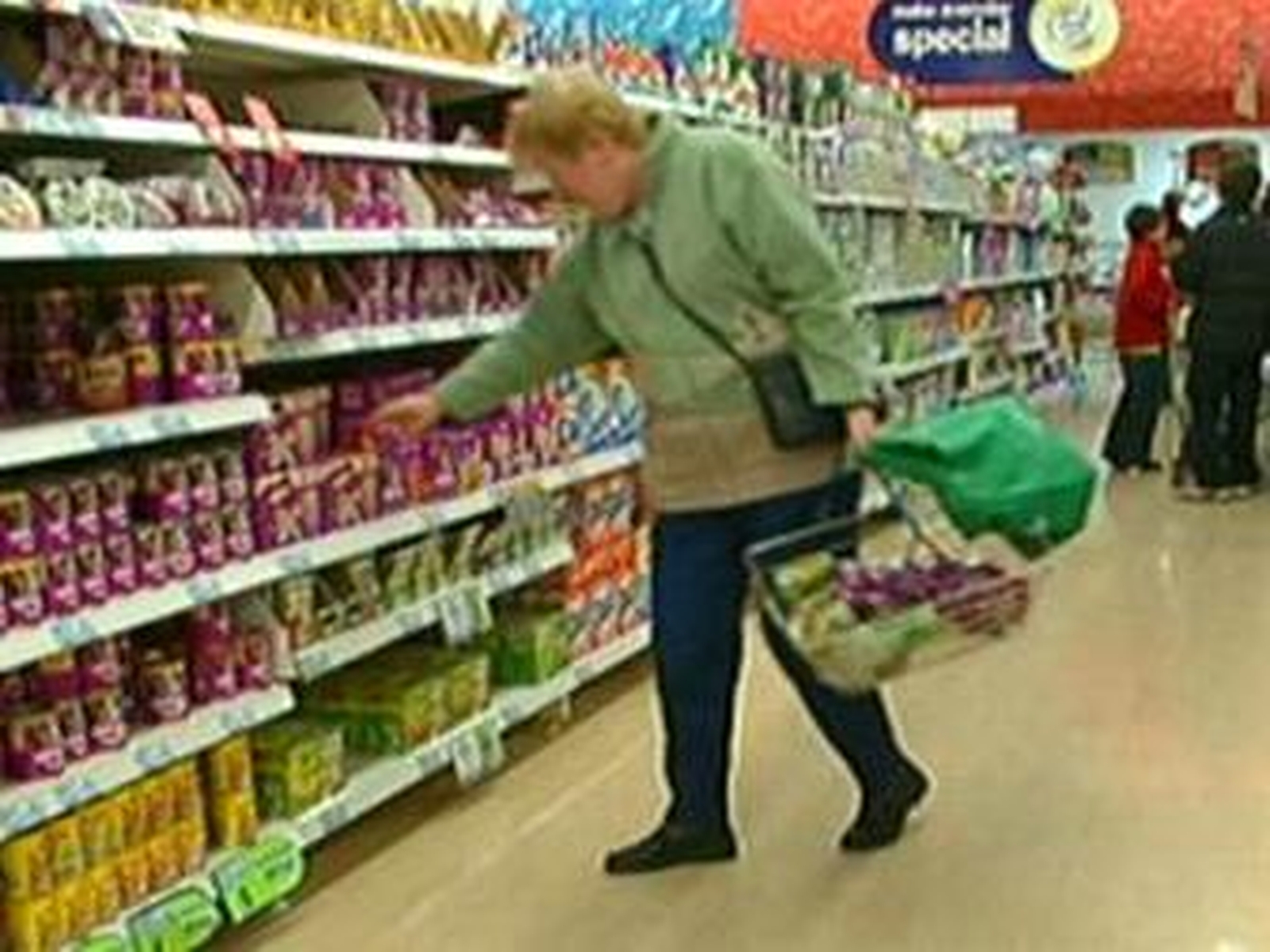 US consumer confidence surges in July