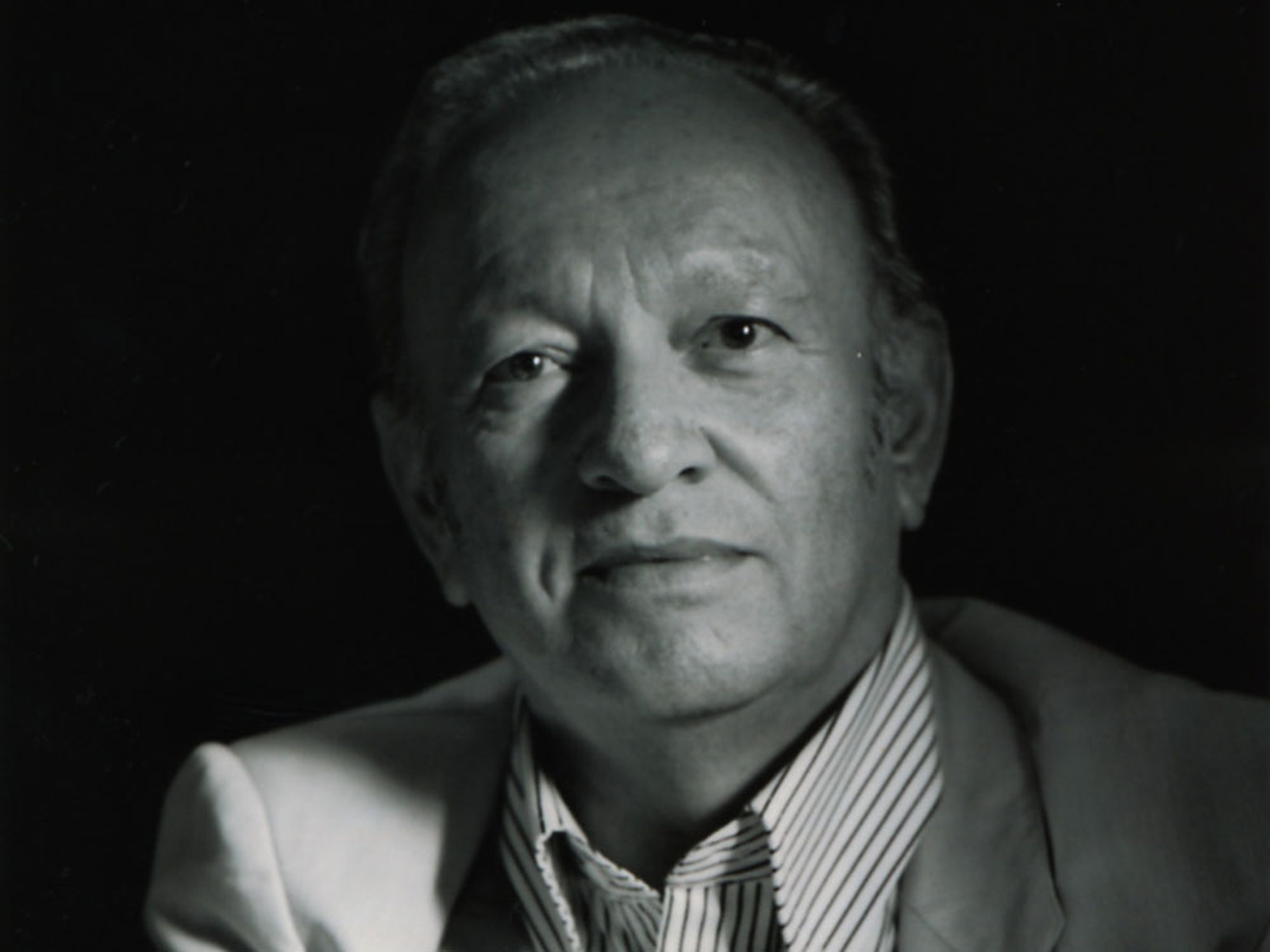 Poet Derek Mahon takes writing honour