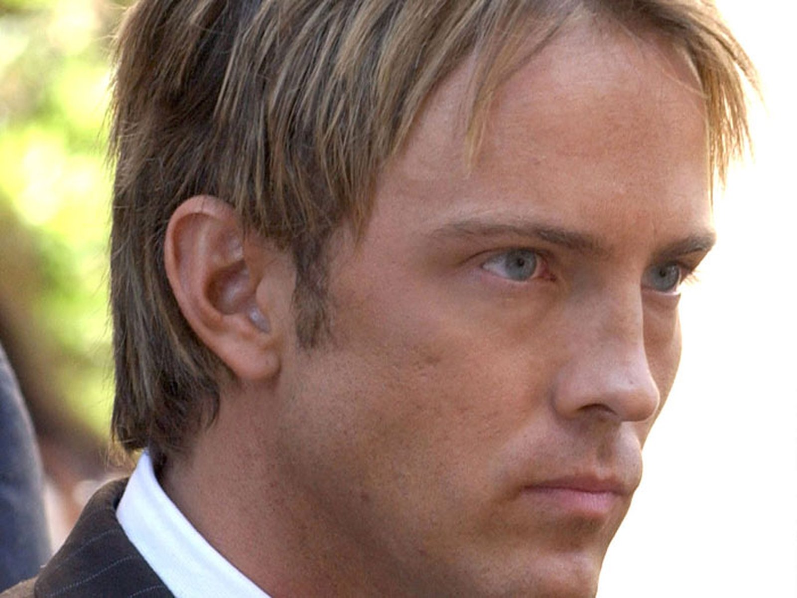 Larry Birkhead flies home with Dannielynn