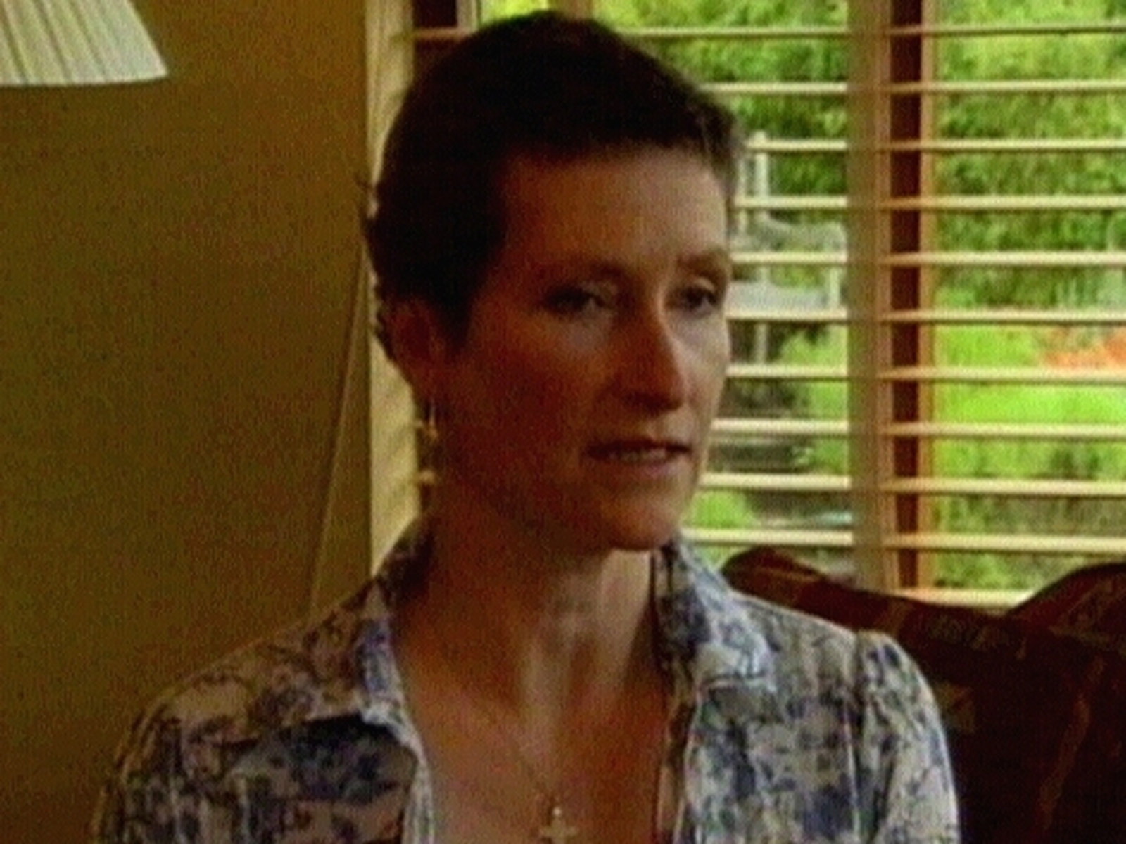 Rebecca O'Malley gets patient award