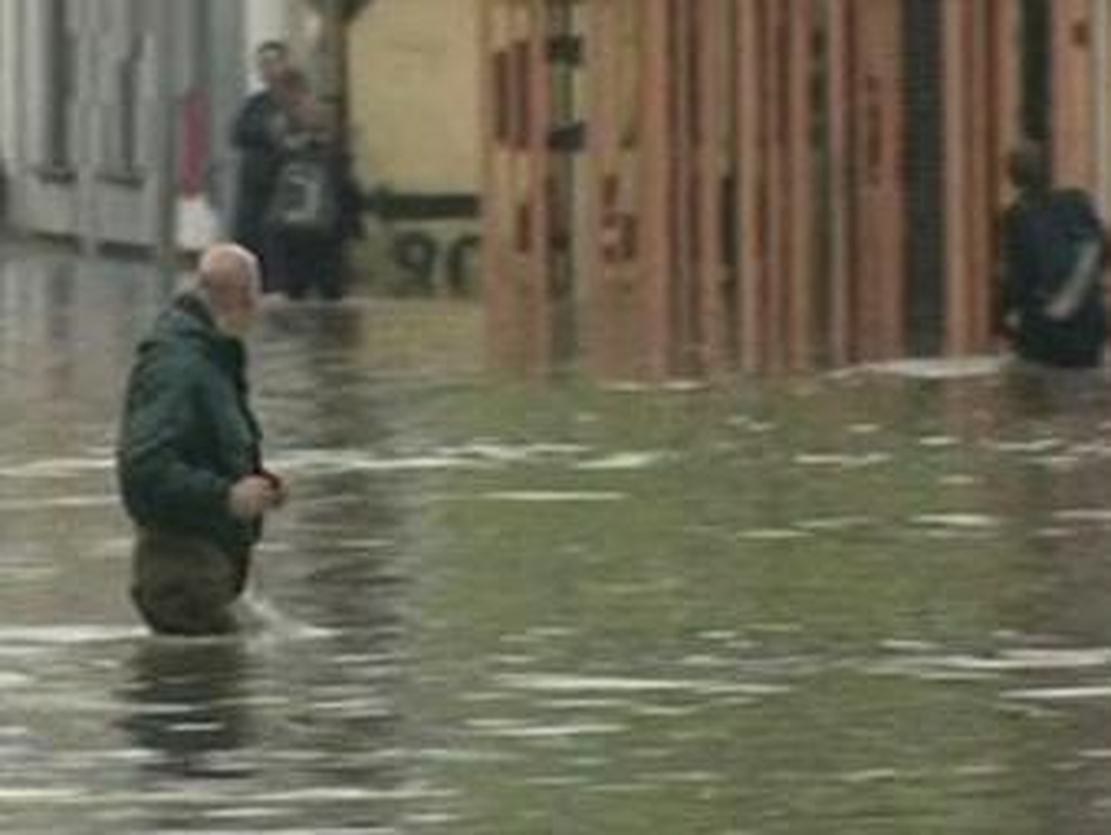 Emergency response to NI flooding