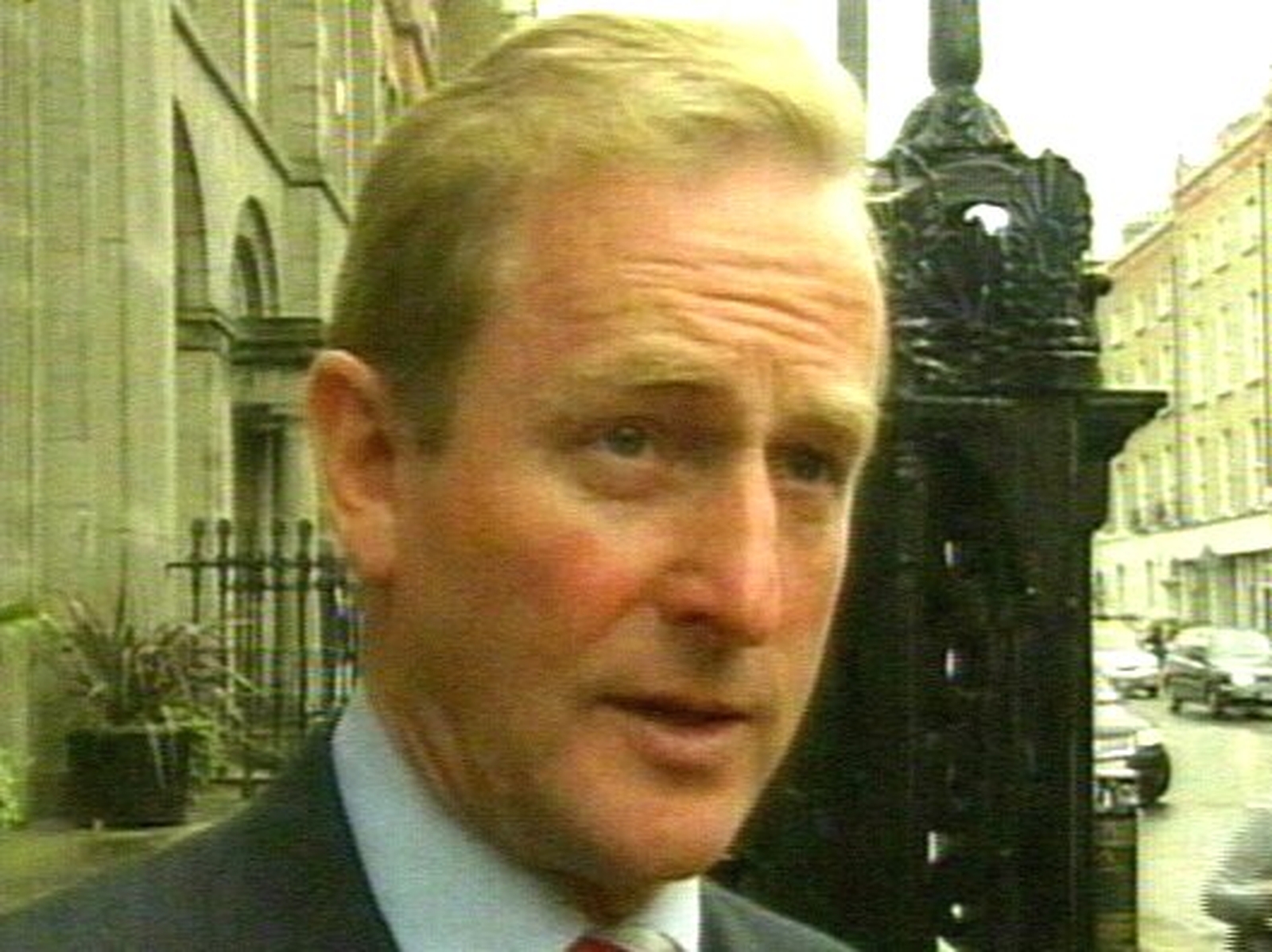 Kenny repeats call for Ahern to quit