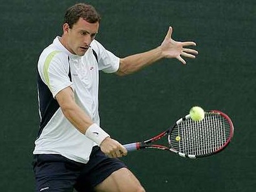 Niland defeats Schuettler in Israel