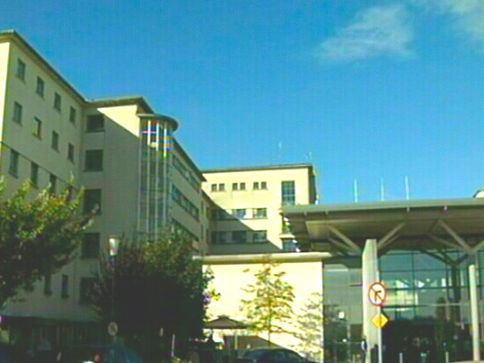 Prison officer hurt in Castlerea incident