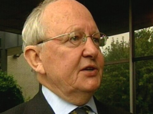 Expert blames plan delay for cancer scare