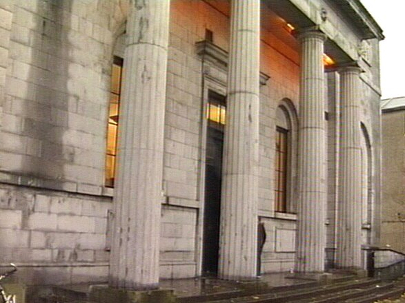 Téarma príosúin 7 mbliana gearrtha ar fhear