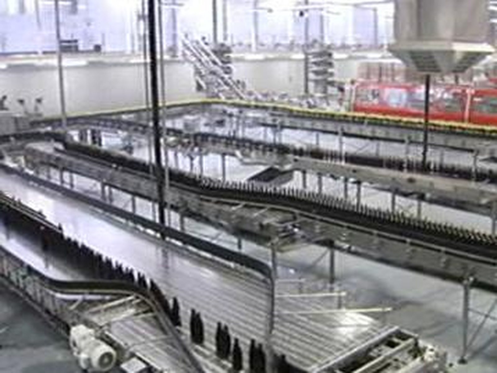 UK factory PMI below forecasts