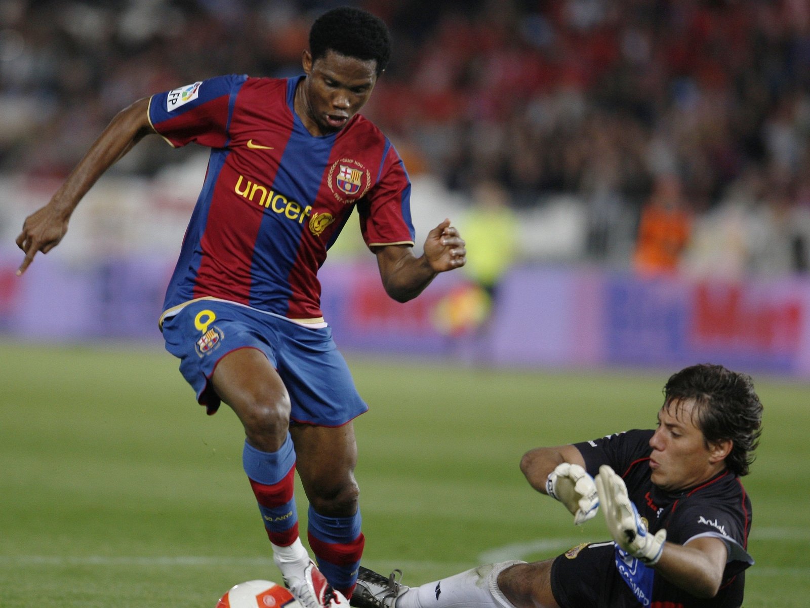 Eto'o set to stay at Barca