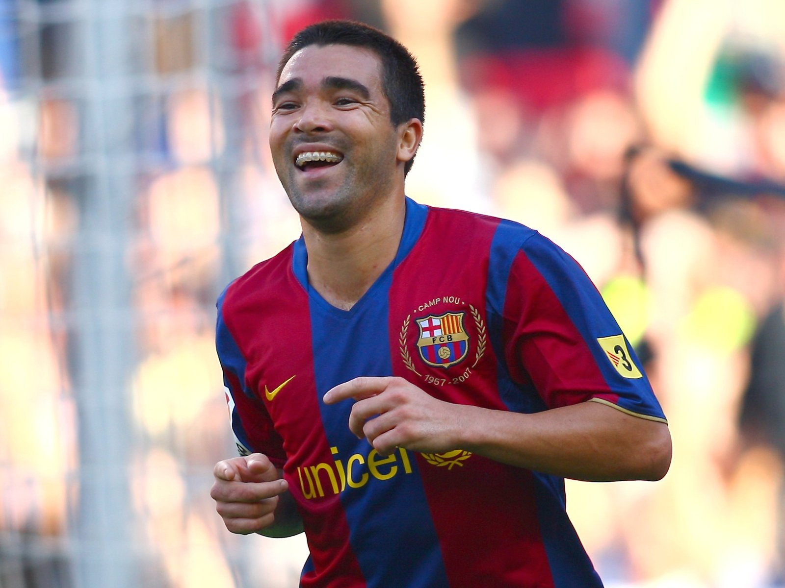 Deco leaving the Nou Camp