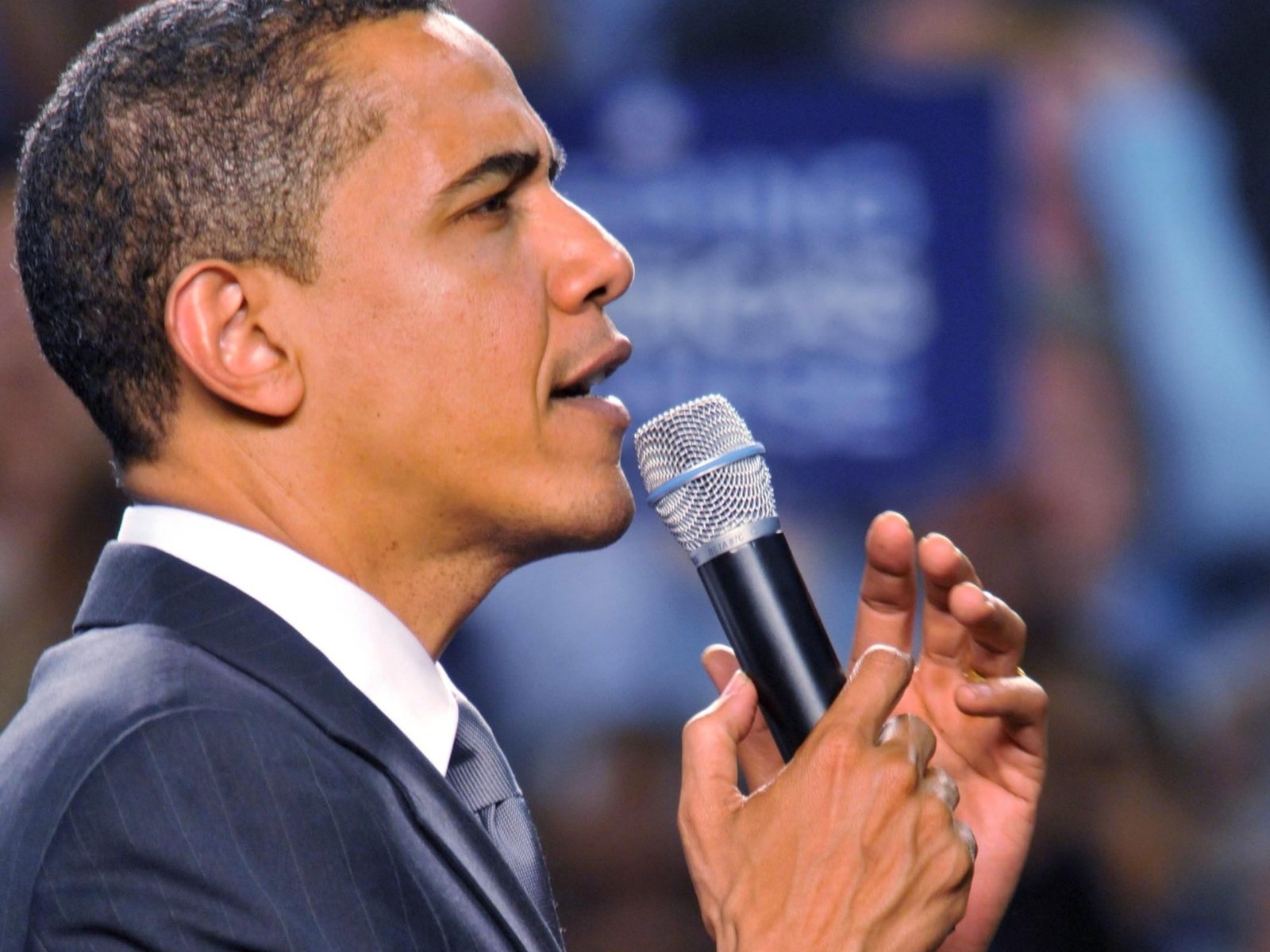 Obama poised for race milestone