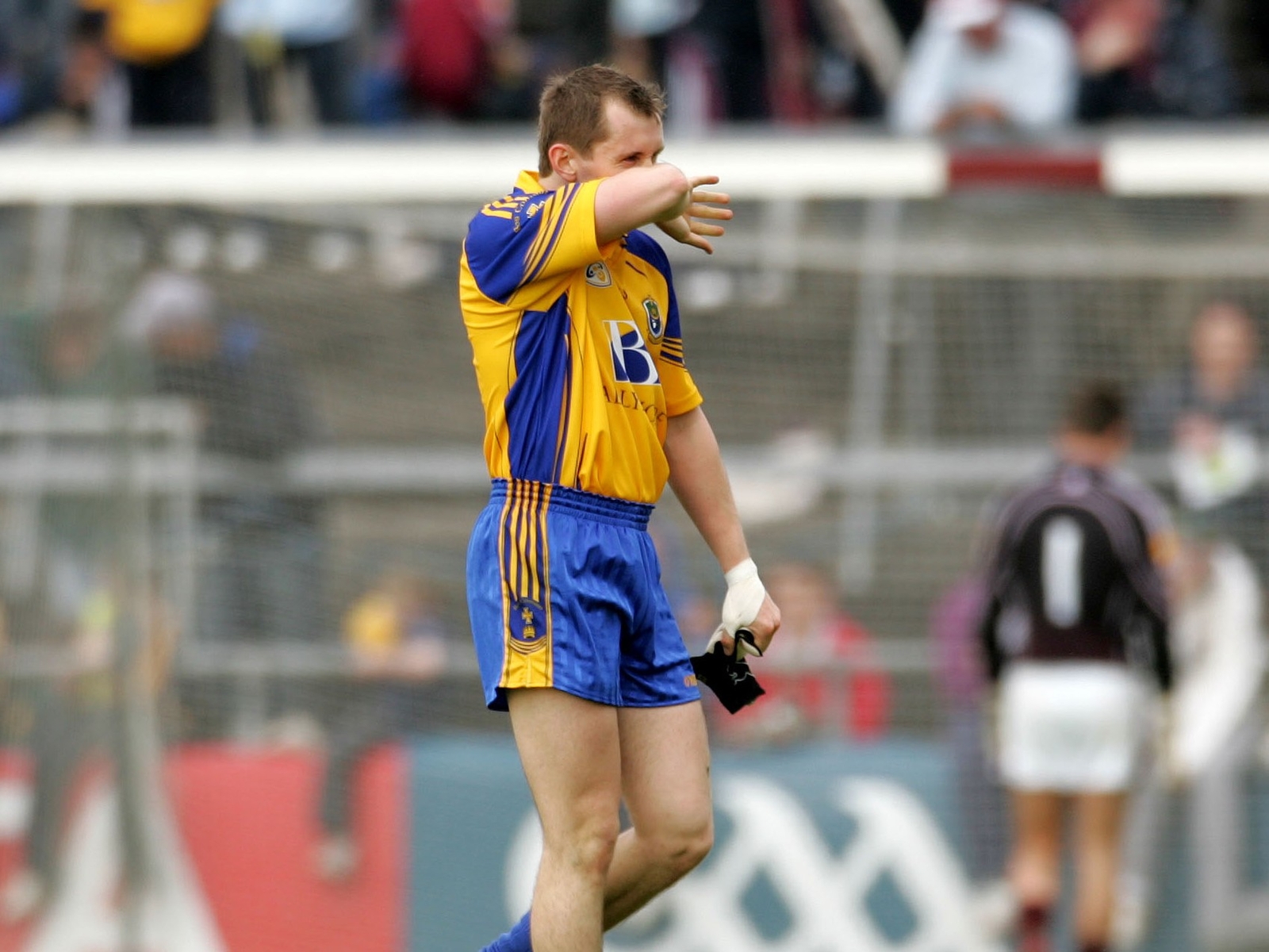 Ankle injury forces Gary Cox retirement