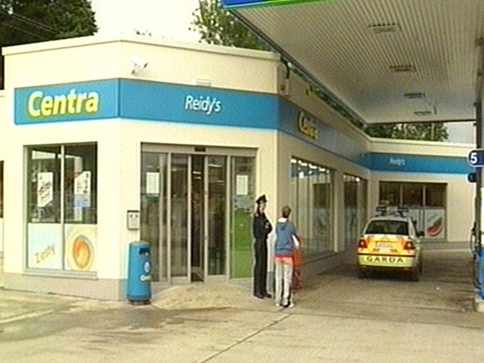 Shots fired in Limerick fuel station raid