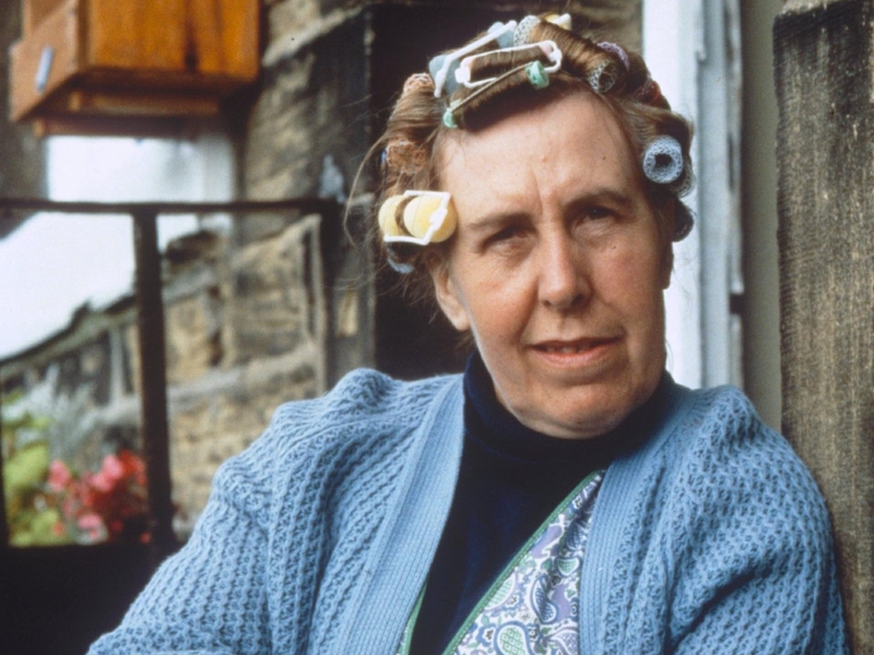 Actress who played Nora Batty dies aged 80