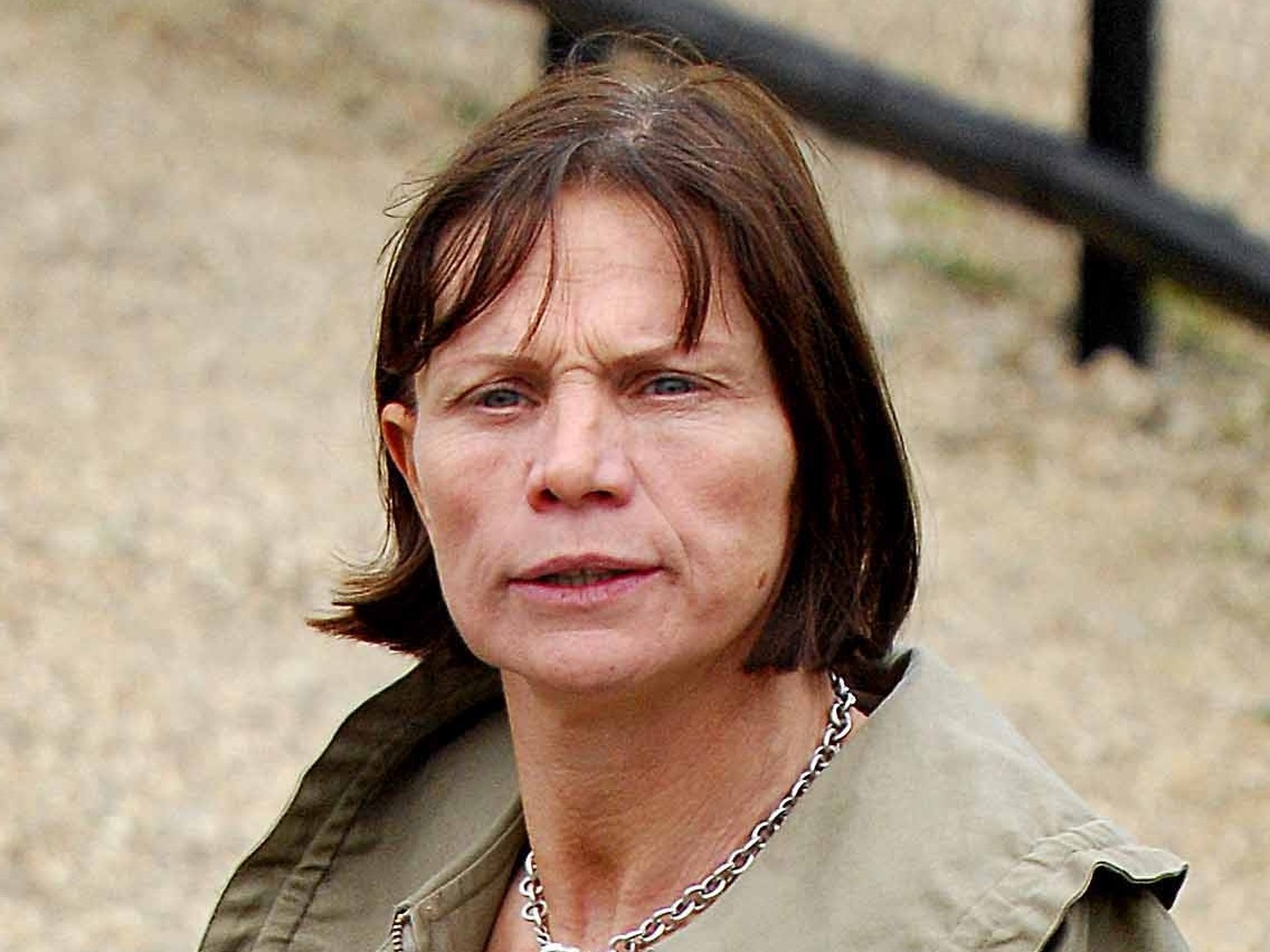 Goody's mum has suspected swine flu?