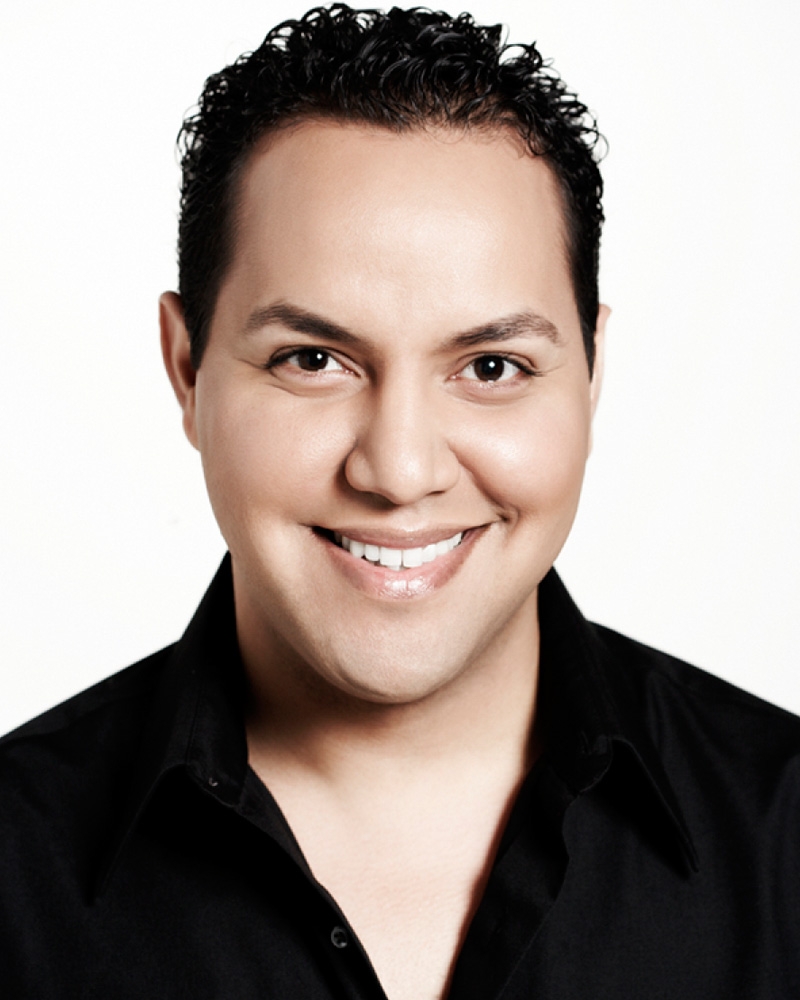 Summer make-up trends with Daniel Chavez