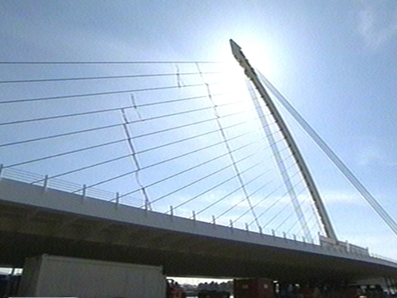 East Link reopens after bridge passes through