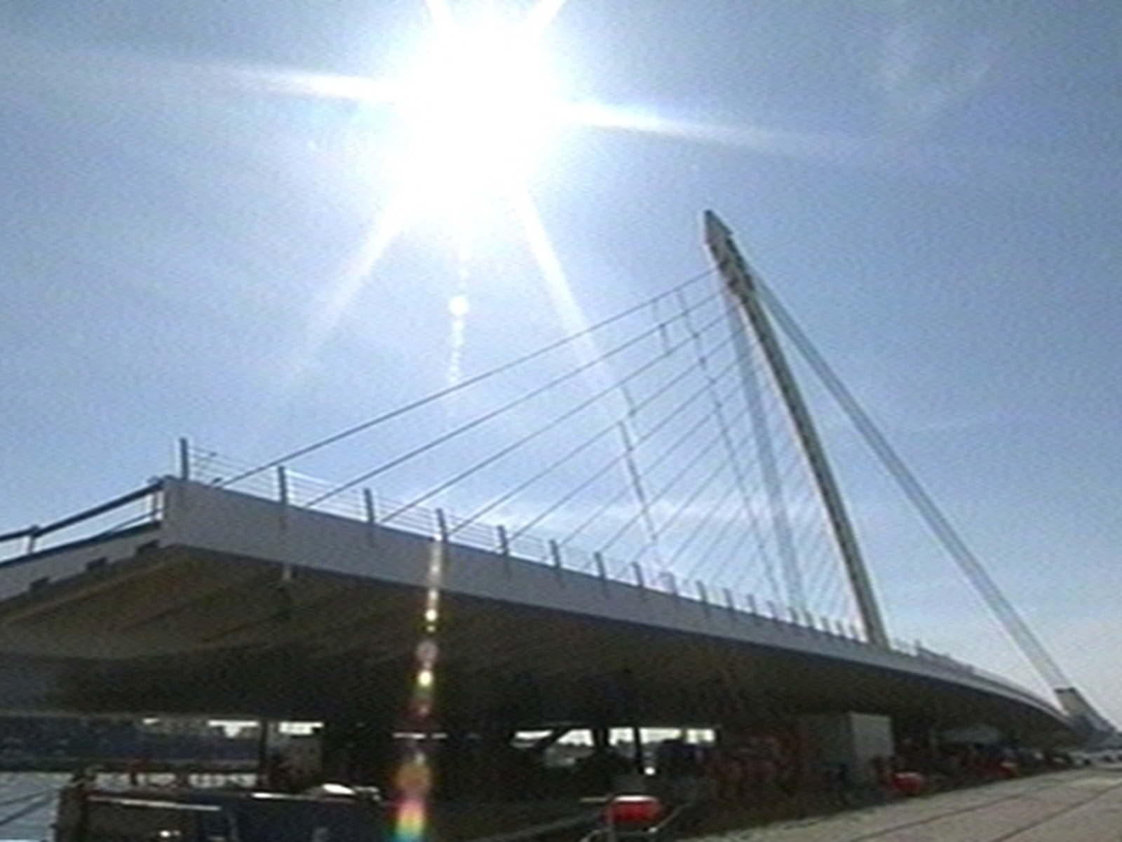 Samuel Beckett Bridge arrives in Dublin