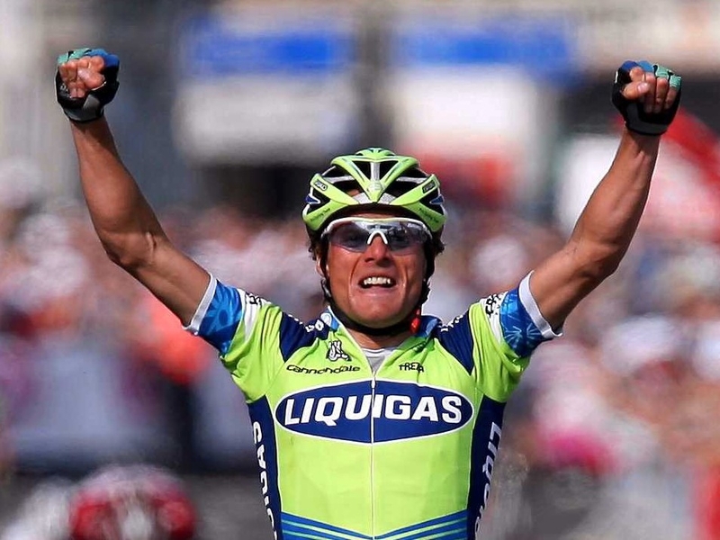 Di Luca wins Stage Four of Giro