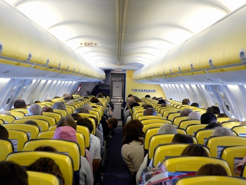 Ryanair plans to offer 'vertical seating'