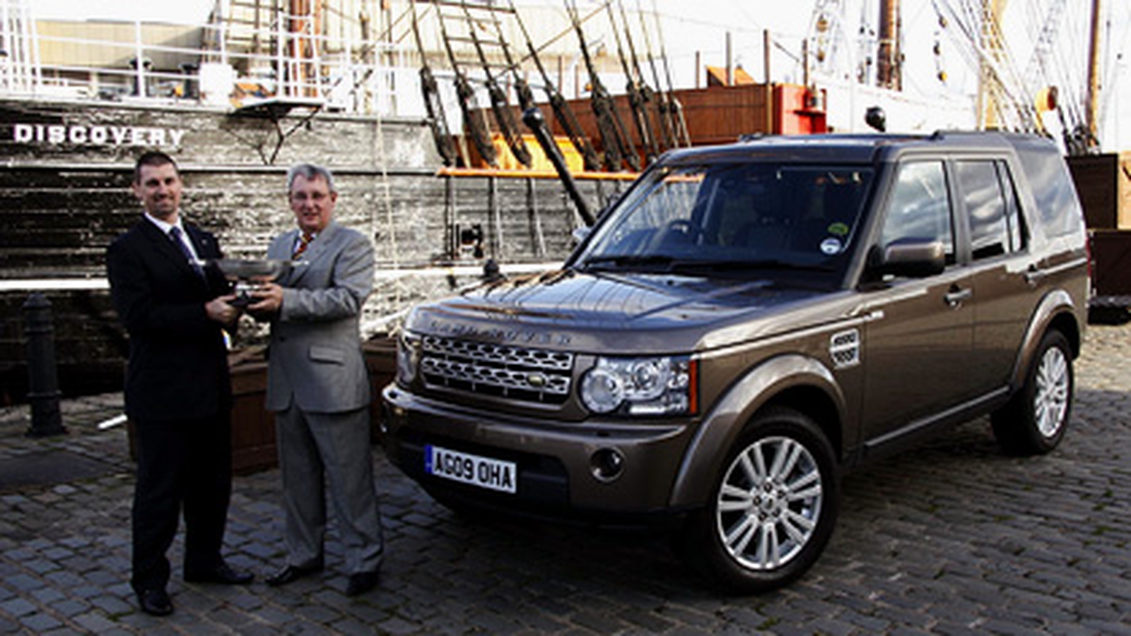 Scots crown Land Rover