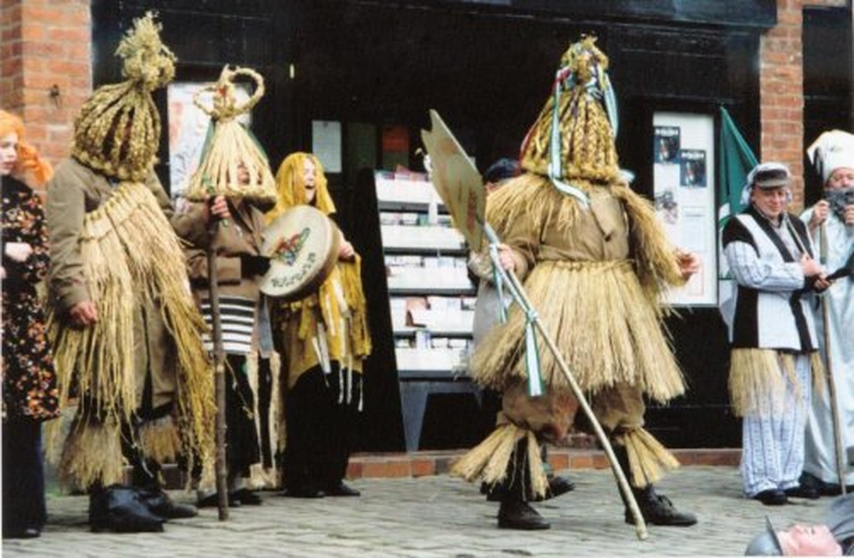 Documentary On One - Strawboys