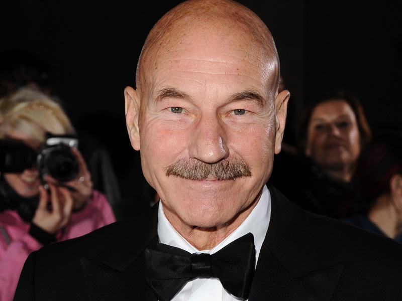 Patrick Stewart receives knighthood