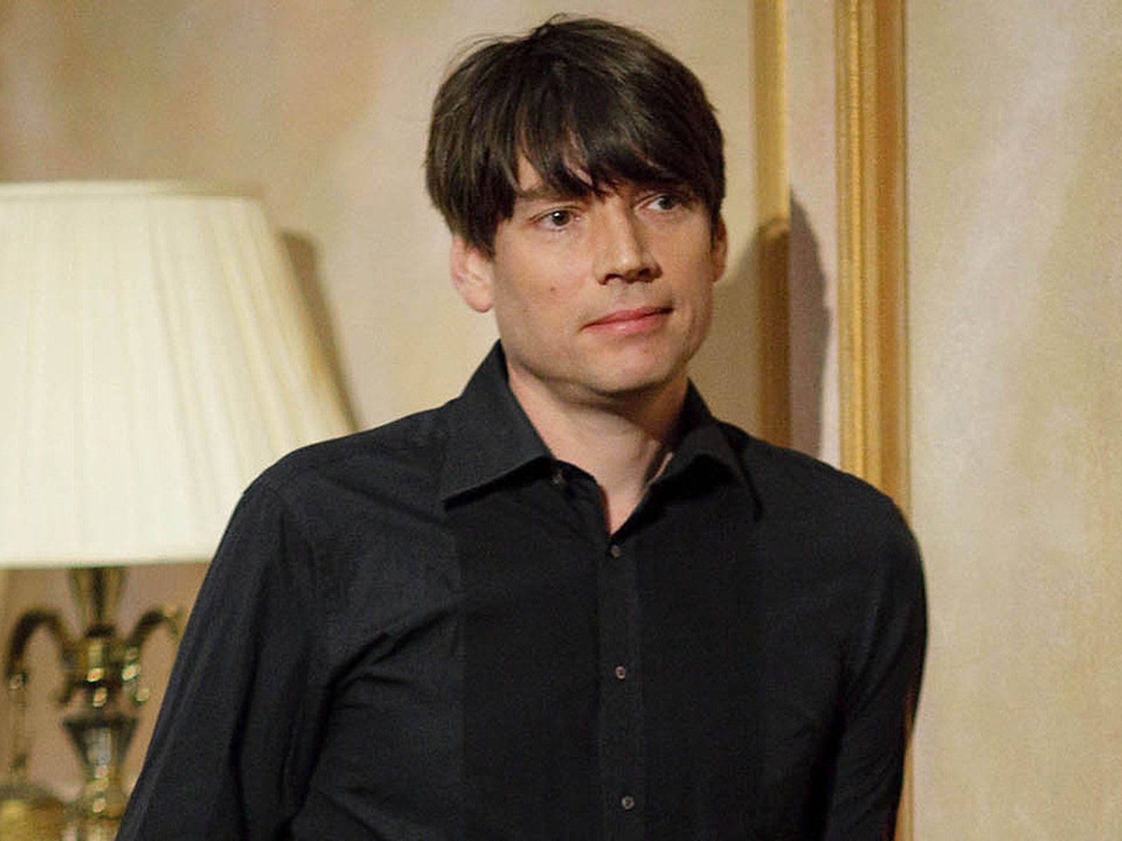 James first to leave Popstar to Operastar