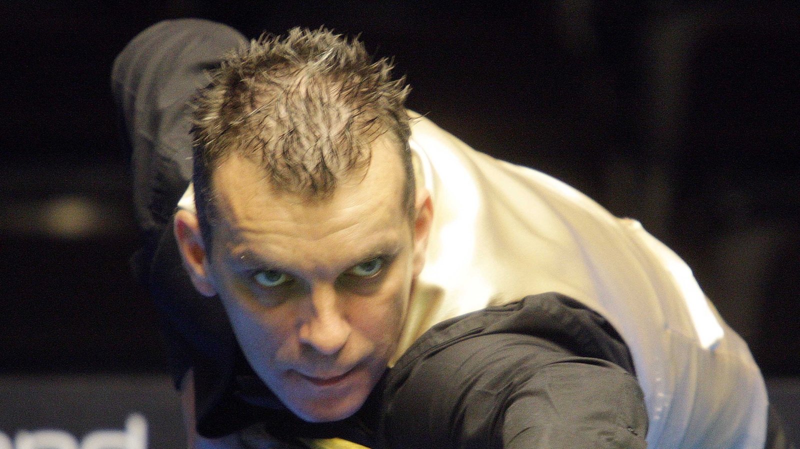 In-form Davis defeats Higgins in Shanghai