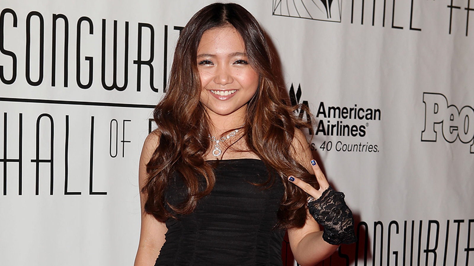 Rachel getting a new Glee rival