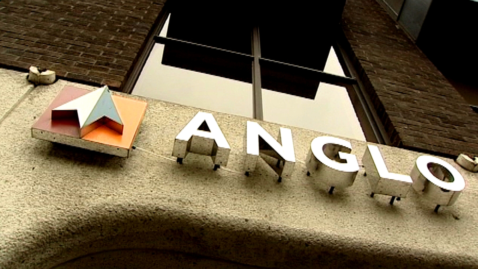 Anglo trial hears more evidence of interbank loans