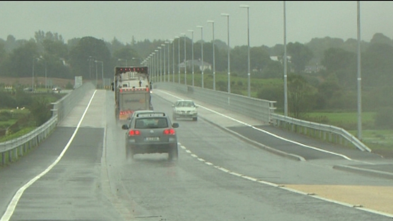 Joe Dolan Bridge opens in Mullingar