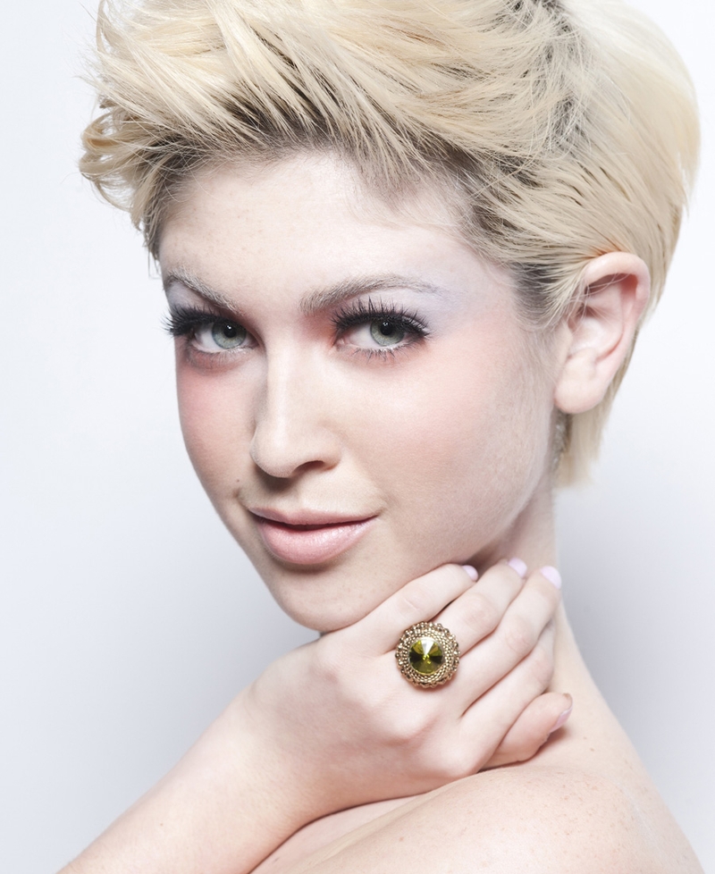 Tiffany wins Britain's Next Top Model