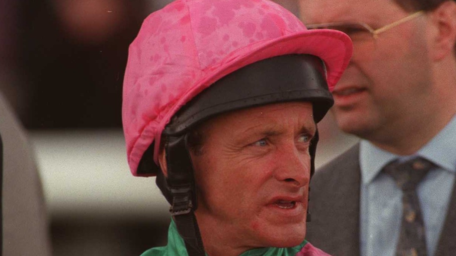 Pat Eddery tar éis bháis.