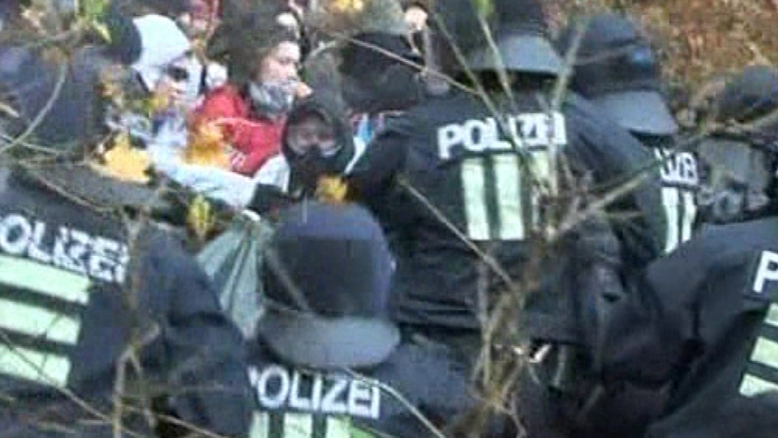 Clashes at German nuclear train protest