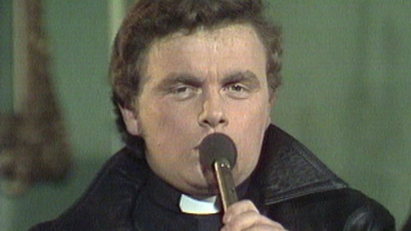 'Singing priest' loses appeal over abuse sentences