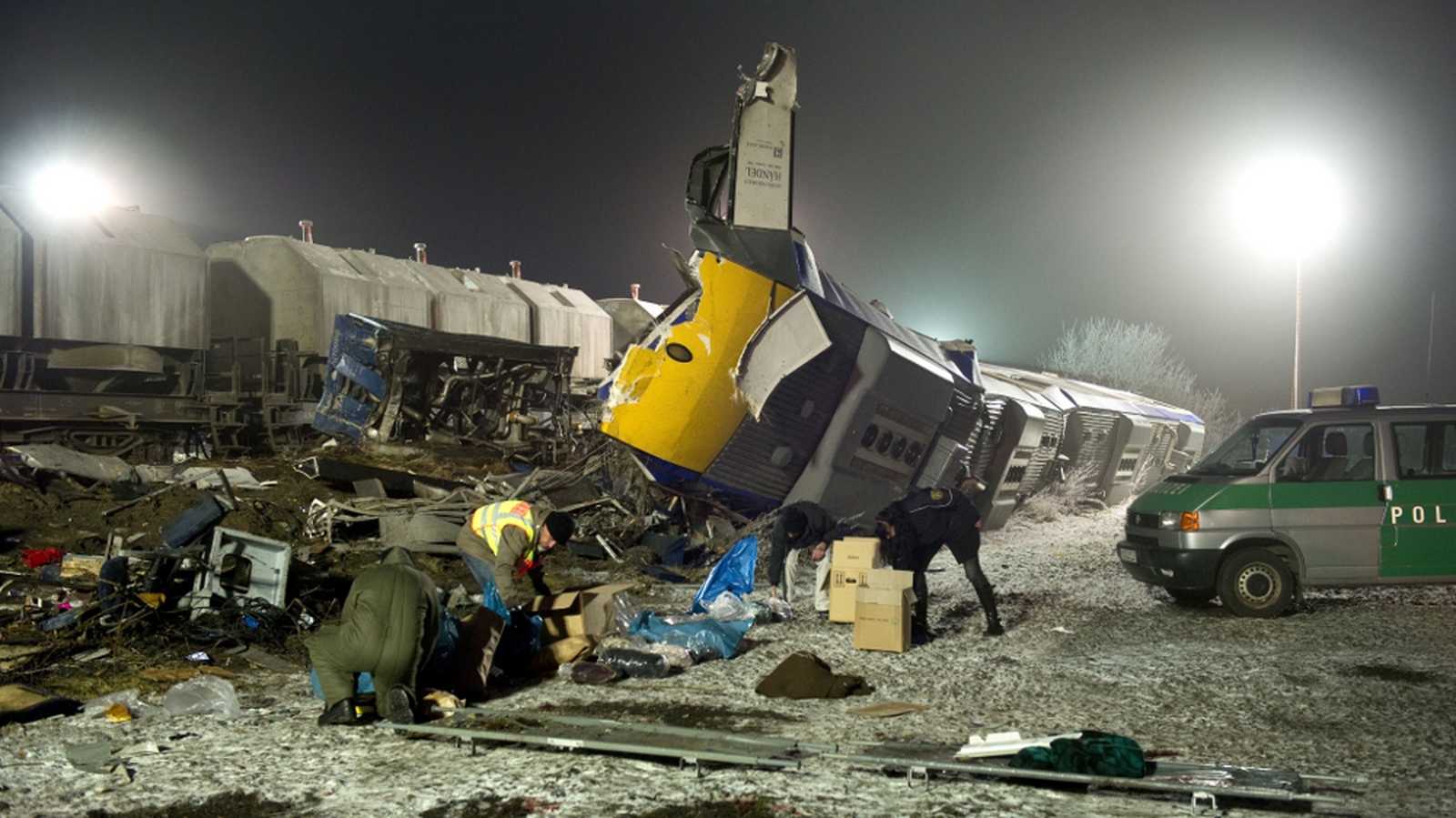10 die in train crash in Germany