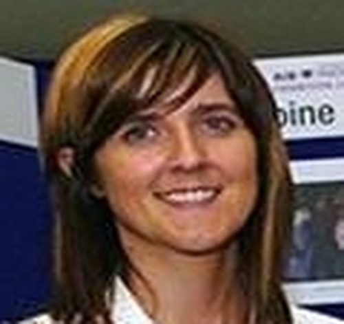 "Ní glaochanna pearsanta a rinneadh go Céinia"