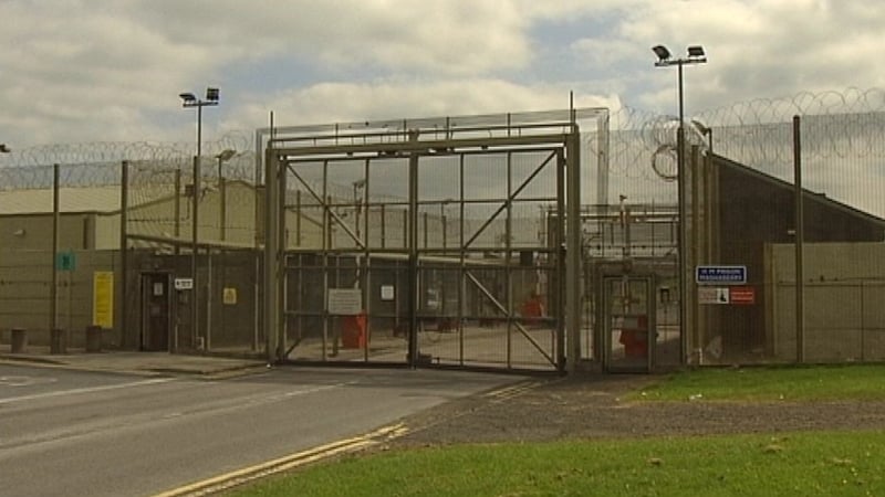Prison officer knocked unconscious in Derry