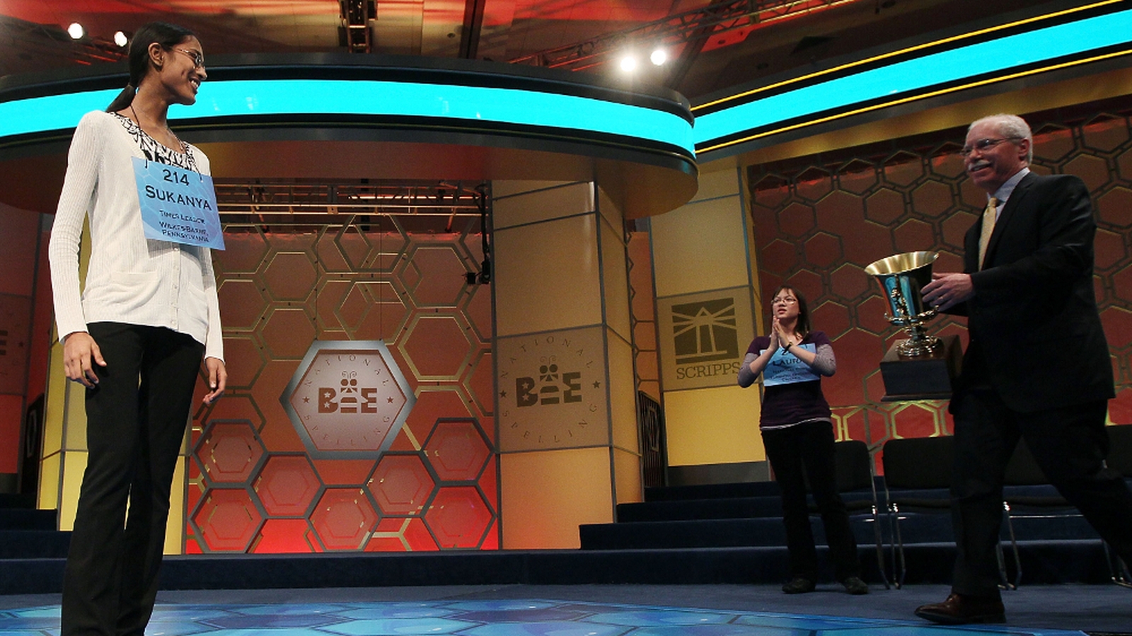 Girl wins spelling bee with 'cymotrichous'